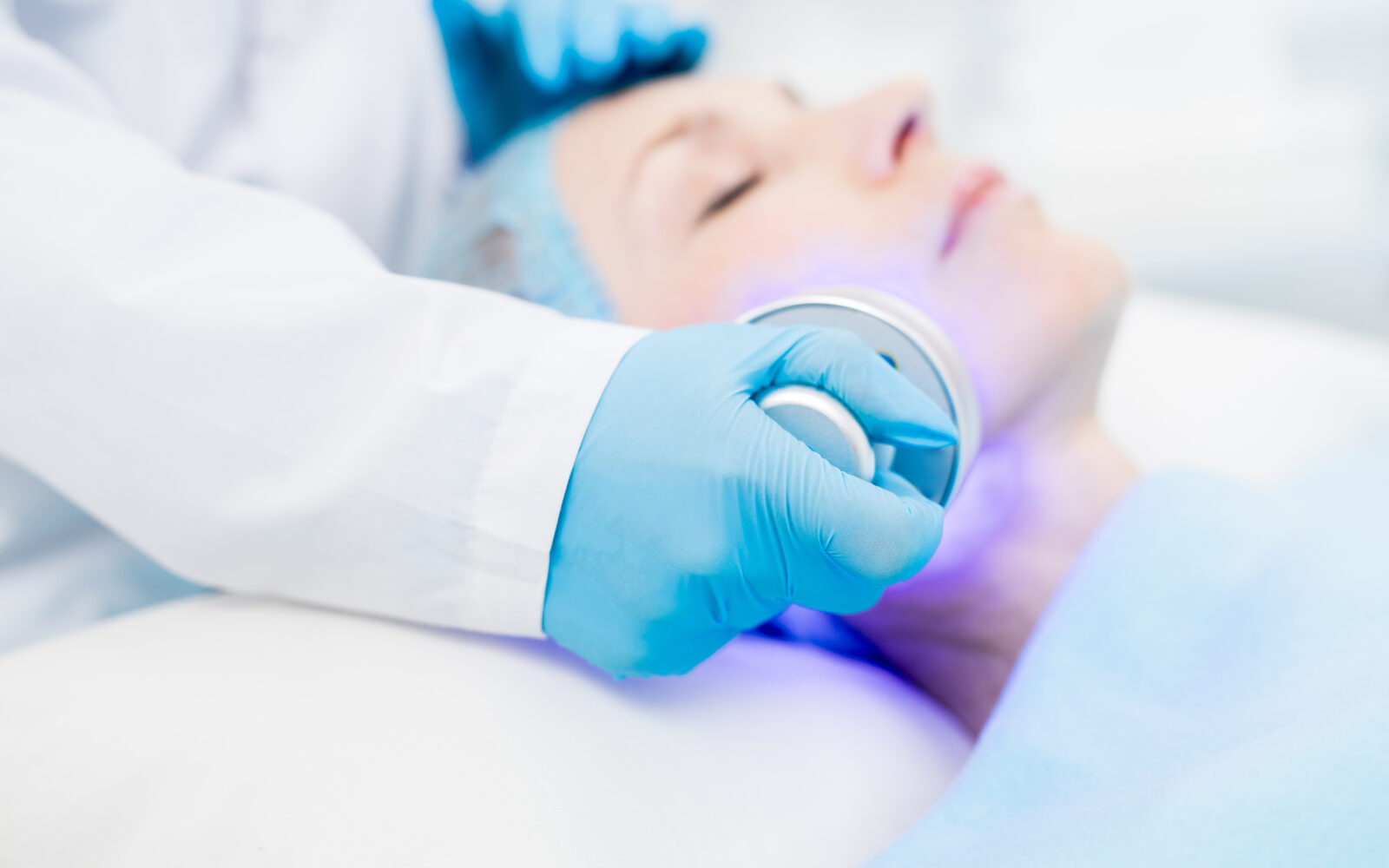 What are the blue light therapy benefits? | Heally